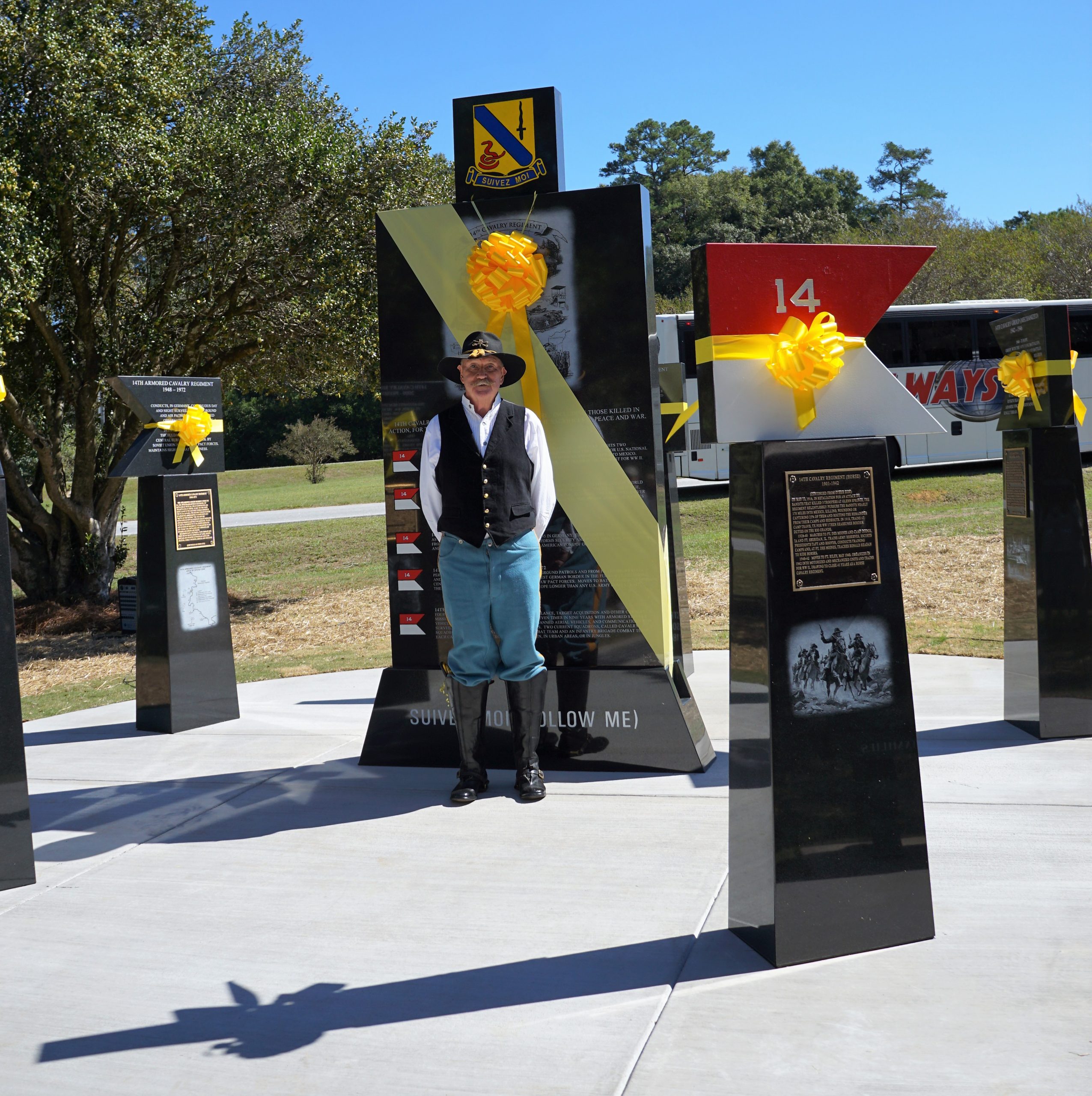 Dedication of the 14th Cavalry Regimental Memorial Monument — click ...